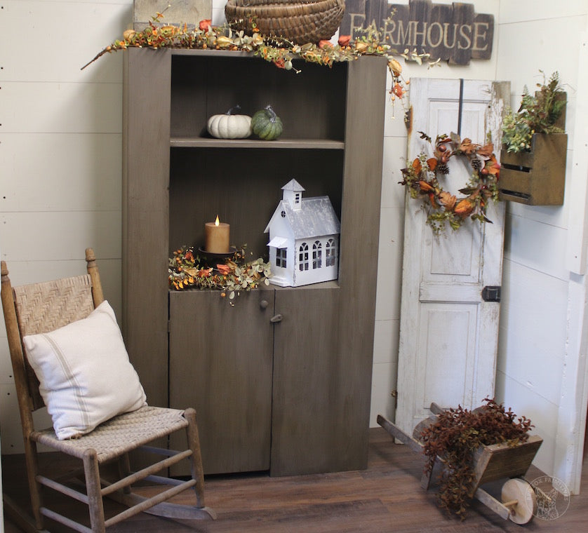 PRIMITIVE FURNITURE - FURNITURE WITH ...